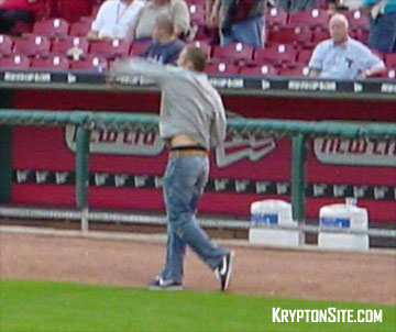 Michael Rosenbaum at 5/7/03 Reds Game - Gallery