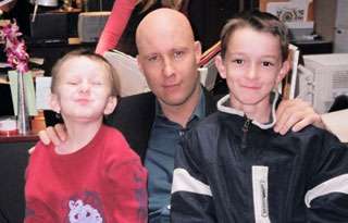 KryptonSite: Mondation Unites With Smallville Cast & Crew To Help A ...