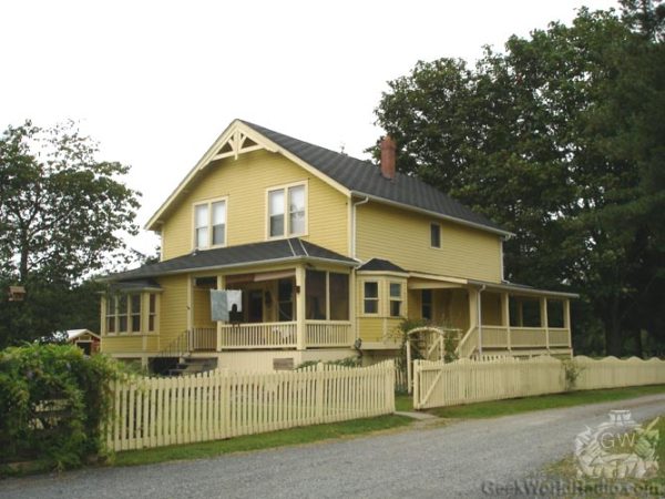 A Famous Smallville Location Is Indeed In The "Elseworlds" Crossover ...