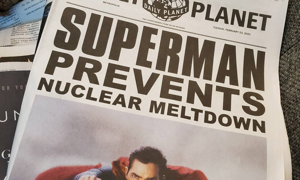 Superman & Lois: Daily Planet Insert In Today’s Los Angeles Times ...