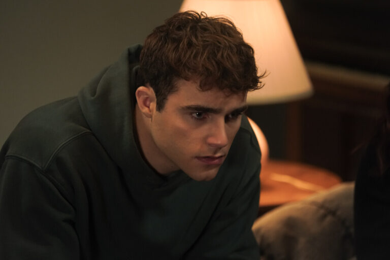 Alex Garfin Has Read The Superman & Lois Season 4 Premiere Script ...