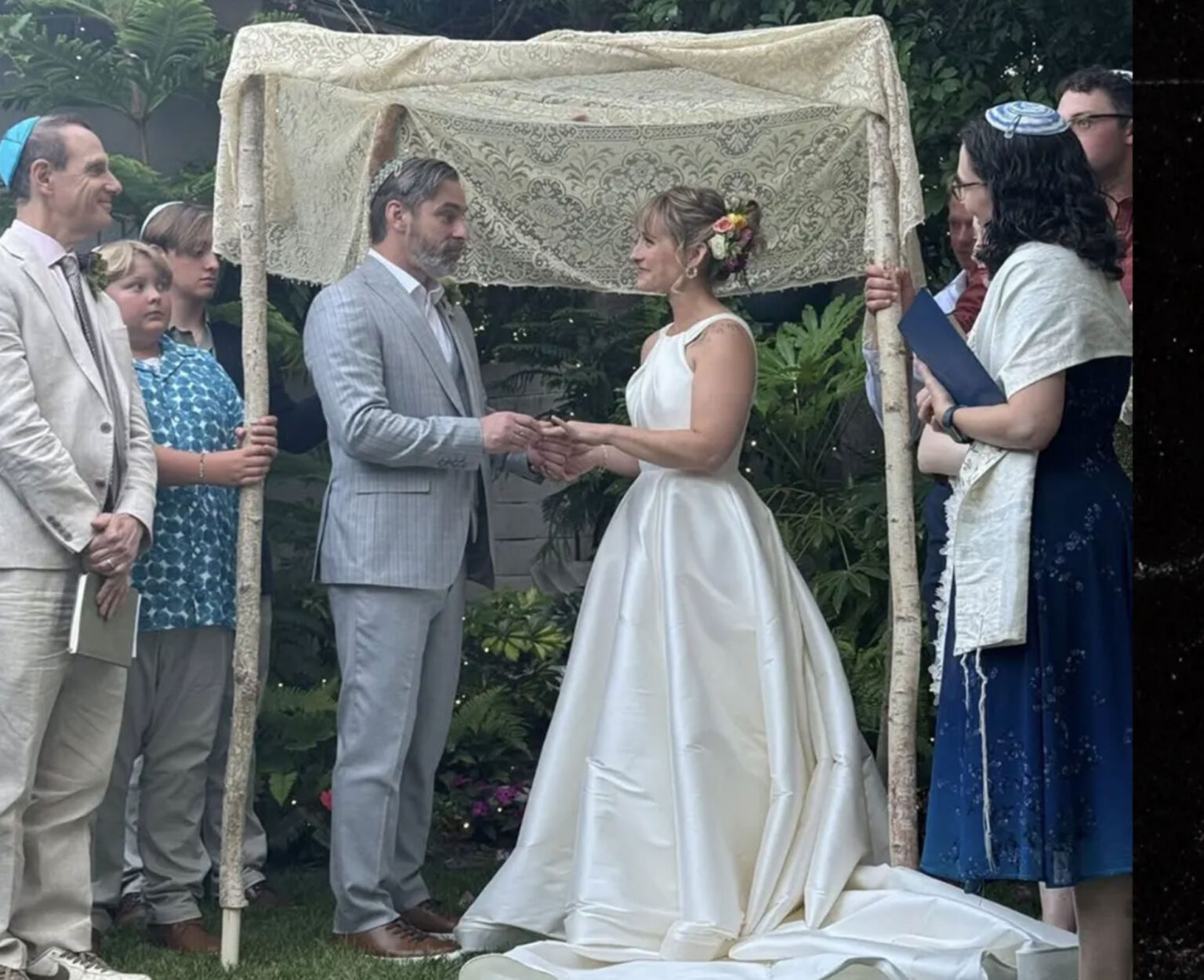 Allison Mack Has Gotten Married | KryptonSite